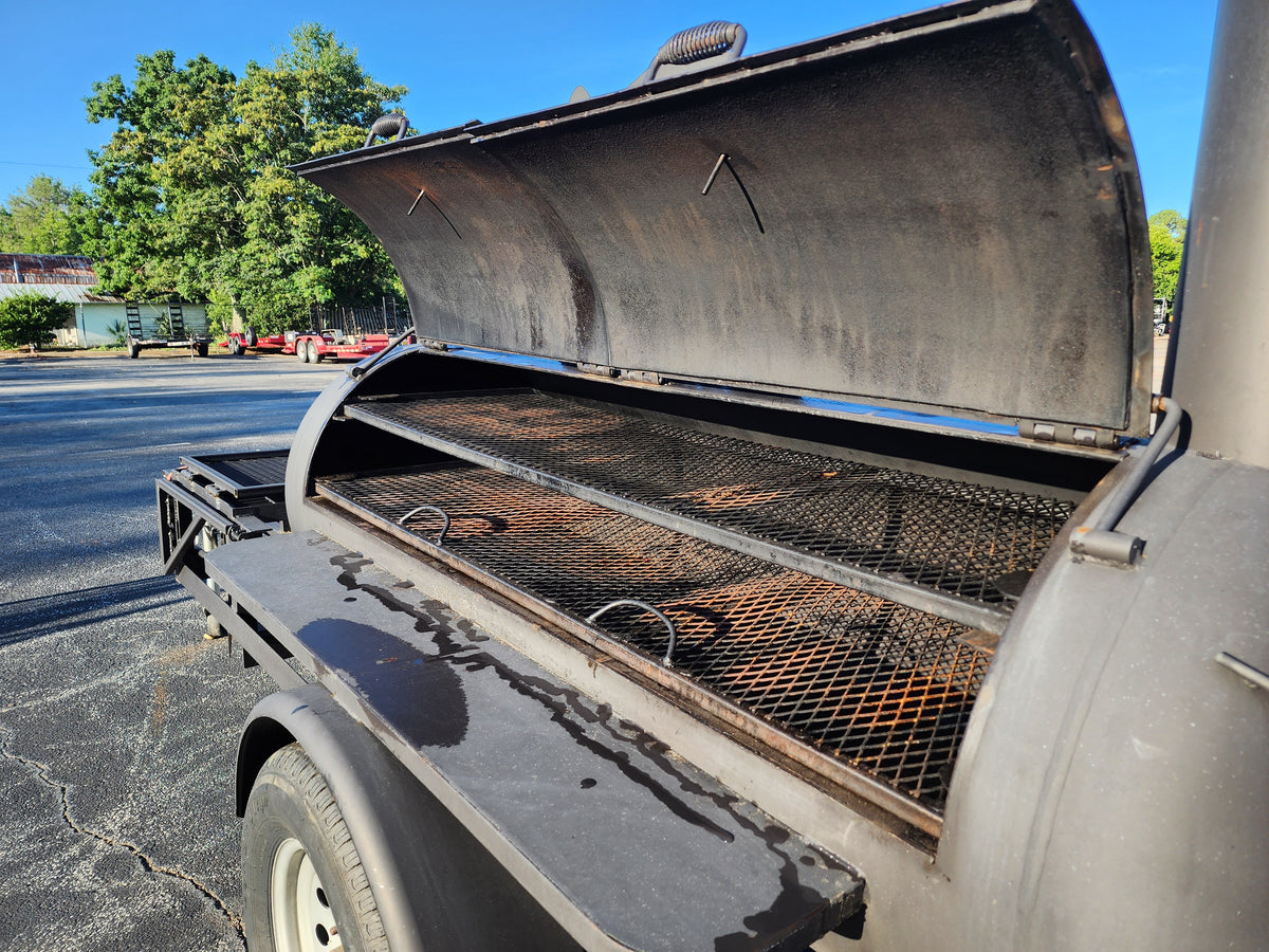 Grill, Towable – 250 Gallon Reverse Flow Smoker (Bubba Grill) - Warner ...